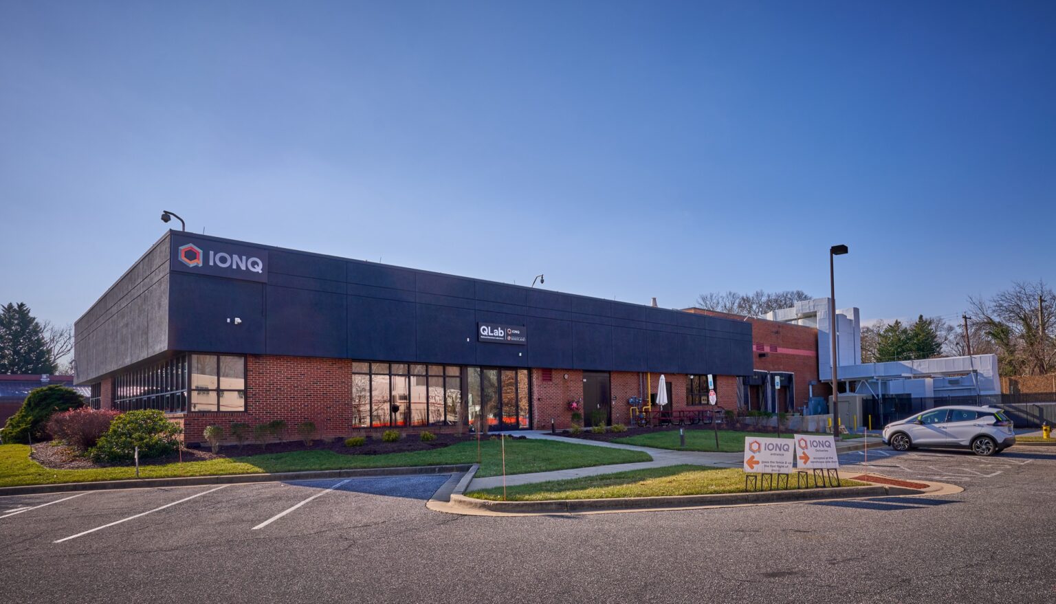 IonQ roste mimořádným tempem, ocenění ale zůstává výraznou zkouškou pro ...
